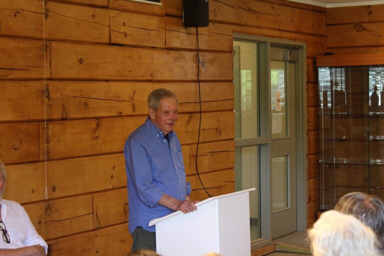 Bateman family shares memories through art | The Highlander